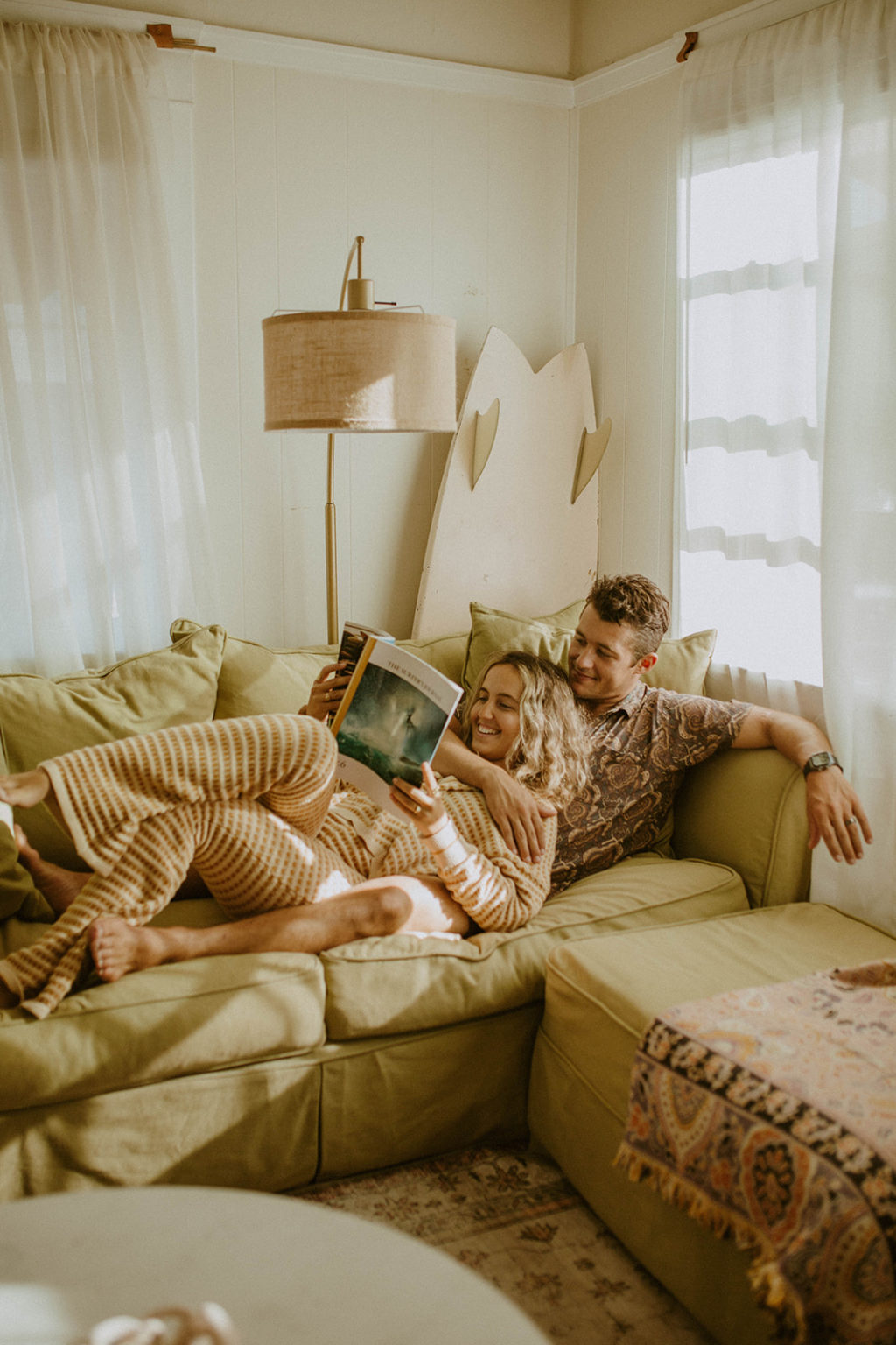 Cozy At-home Lifestyle Session- Jaylee + Brandon - danileiphoto.com